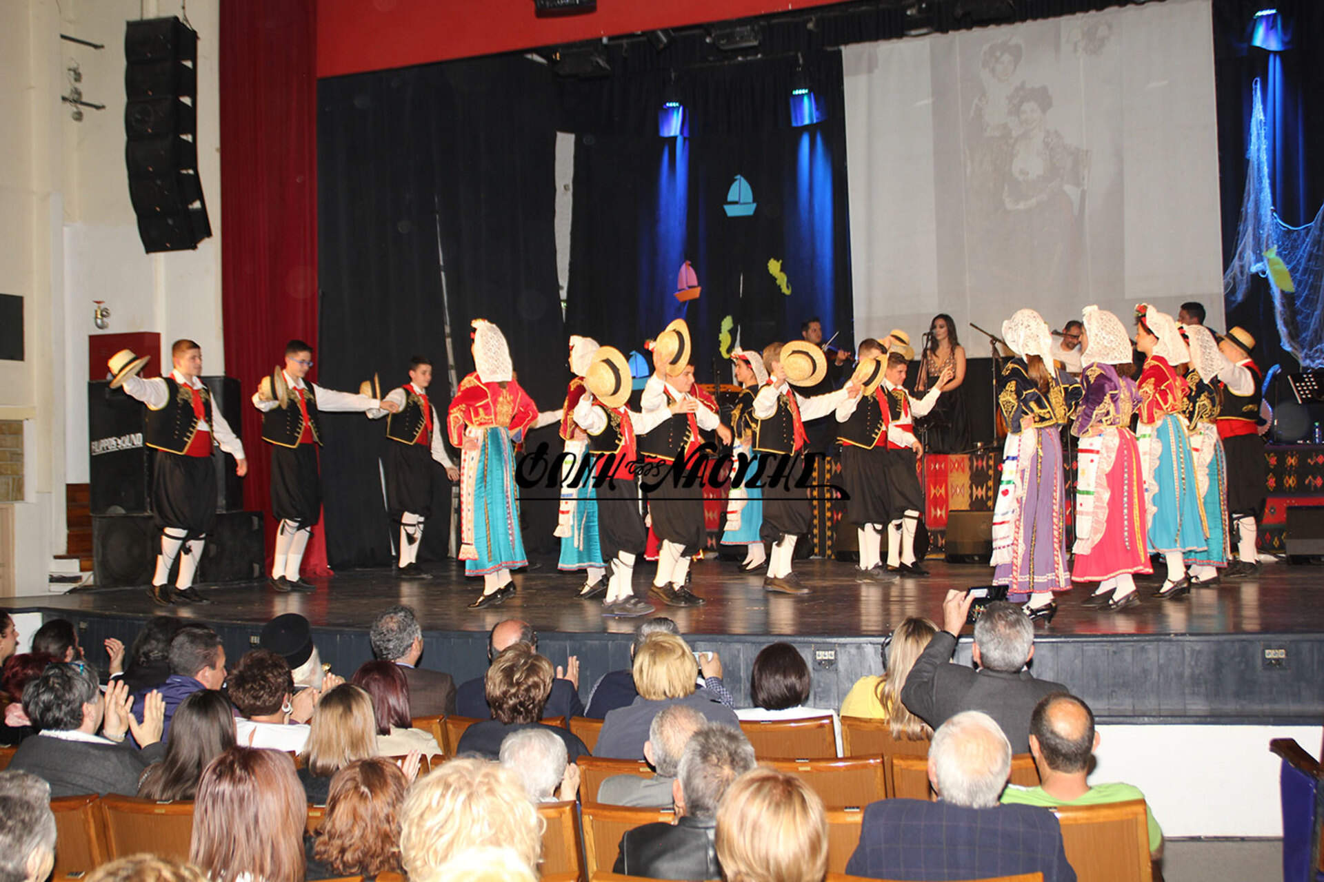 ΕΞΑΙΡΕΤΙΚΟ ΜΟΥΣΙΚΟΧΟΡΕΥΤΙΚΟ 'ΤΑΞΙΔΙ' ΣΤΑ ΝΗΣΙΑ ΜΑΣ ΑΠΟ ΤΗΝ 'ΑΡΑΠΙΤΣΑ ...