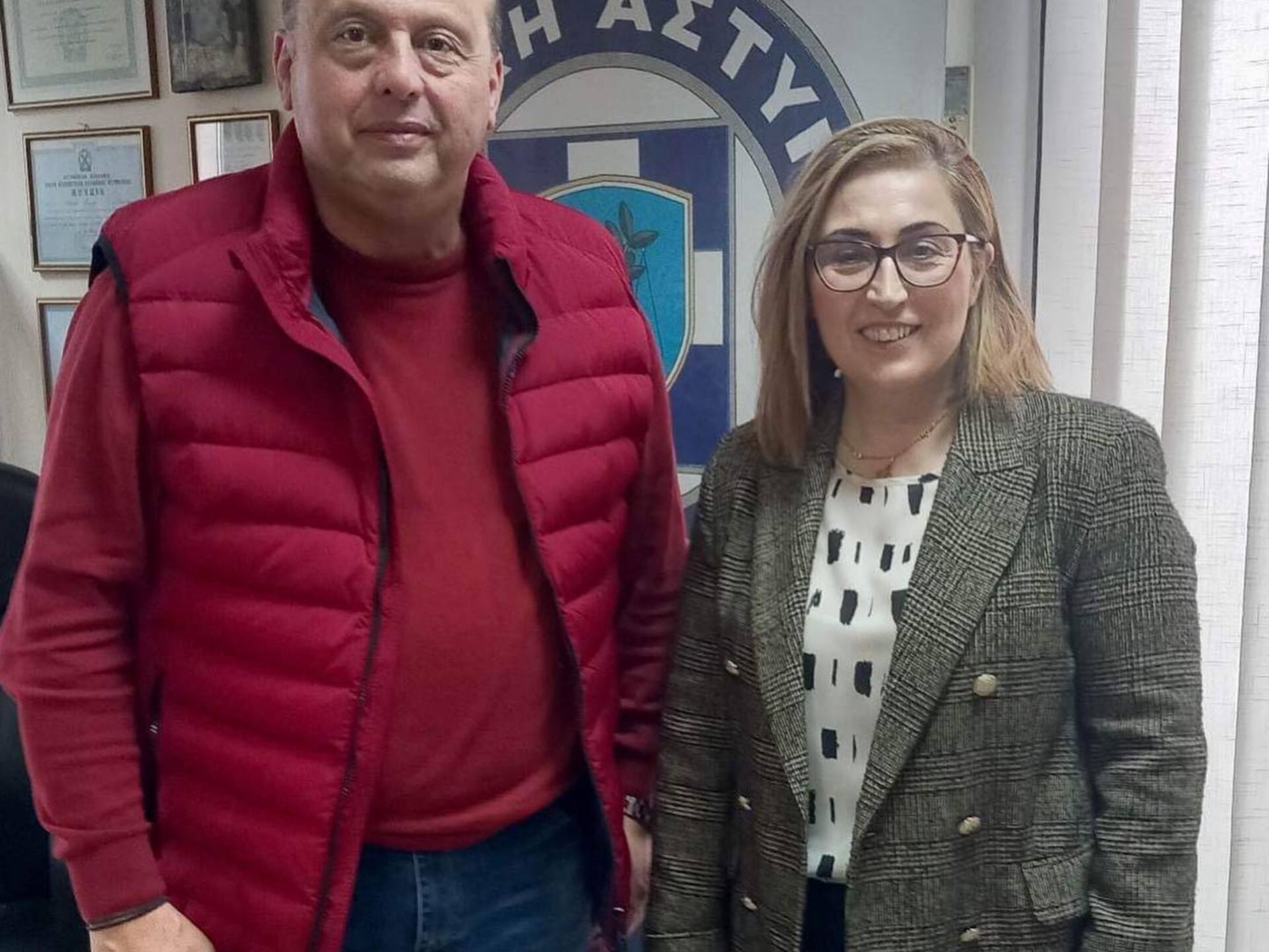 Η Στέλλα Αραμπατζή δίπλα στα Σώματα Ασφαλείας!