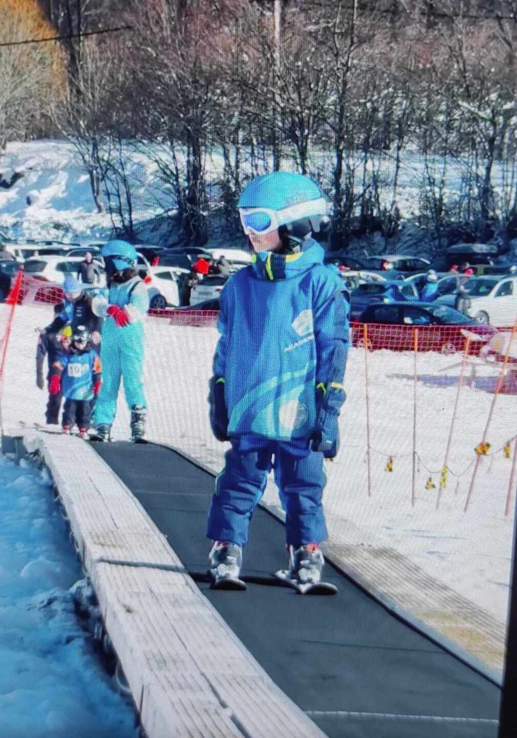 X.K. 'Πηγάδια': Εγκατάσταση Magic Carpet (μαγικού χαλιού) που προσφέρει ...