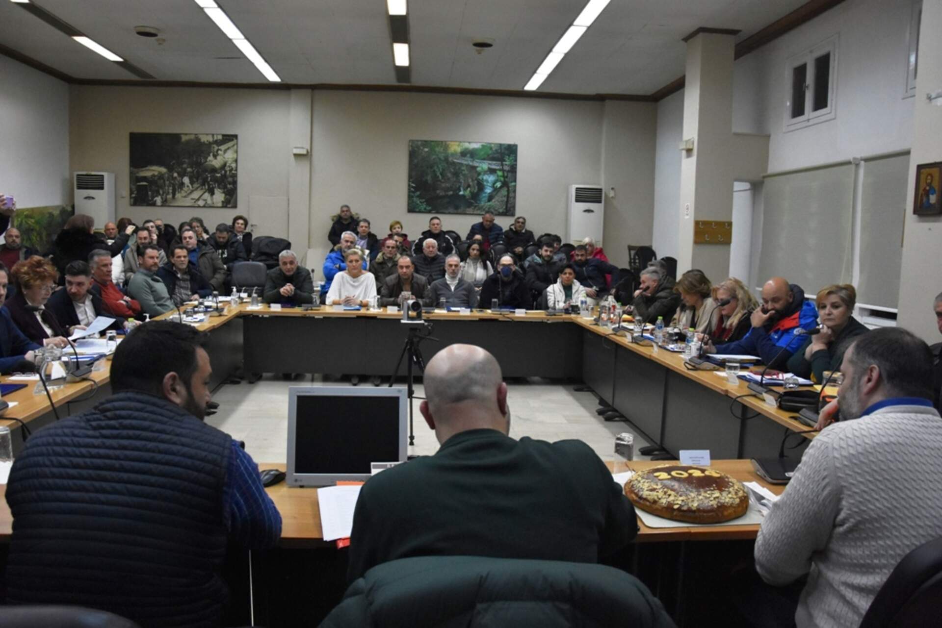 Συνεδριάζει το Δημοτικό Συμβούλιο Νάουσας