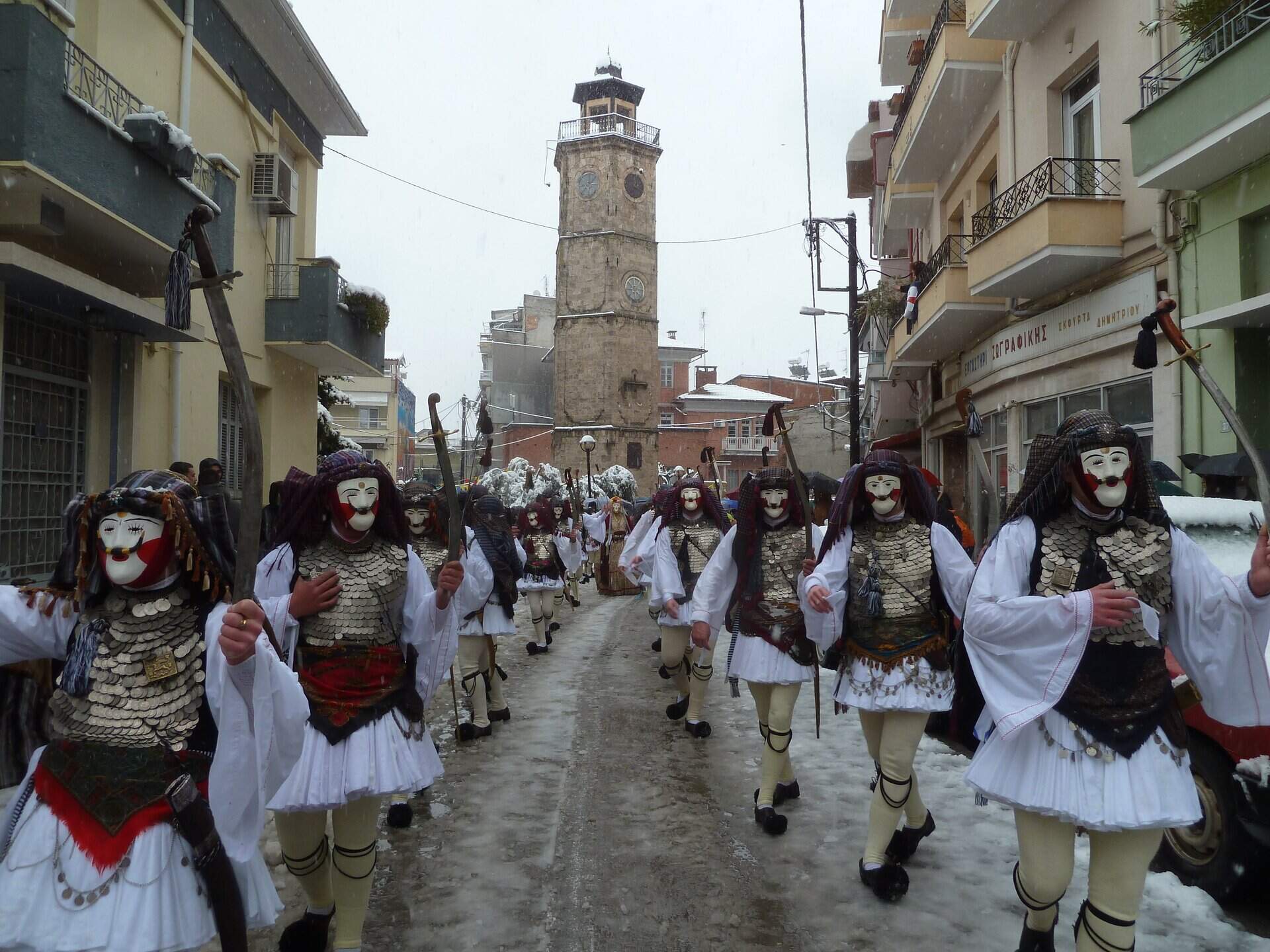 Τίποτα δεν πτοεί τη λεβεντιά των Γενιτσάρων, το ζουρνά και το νταούλι ...