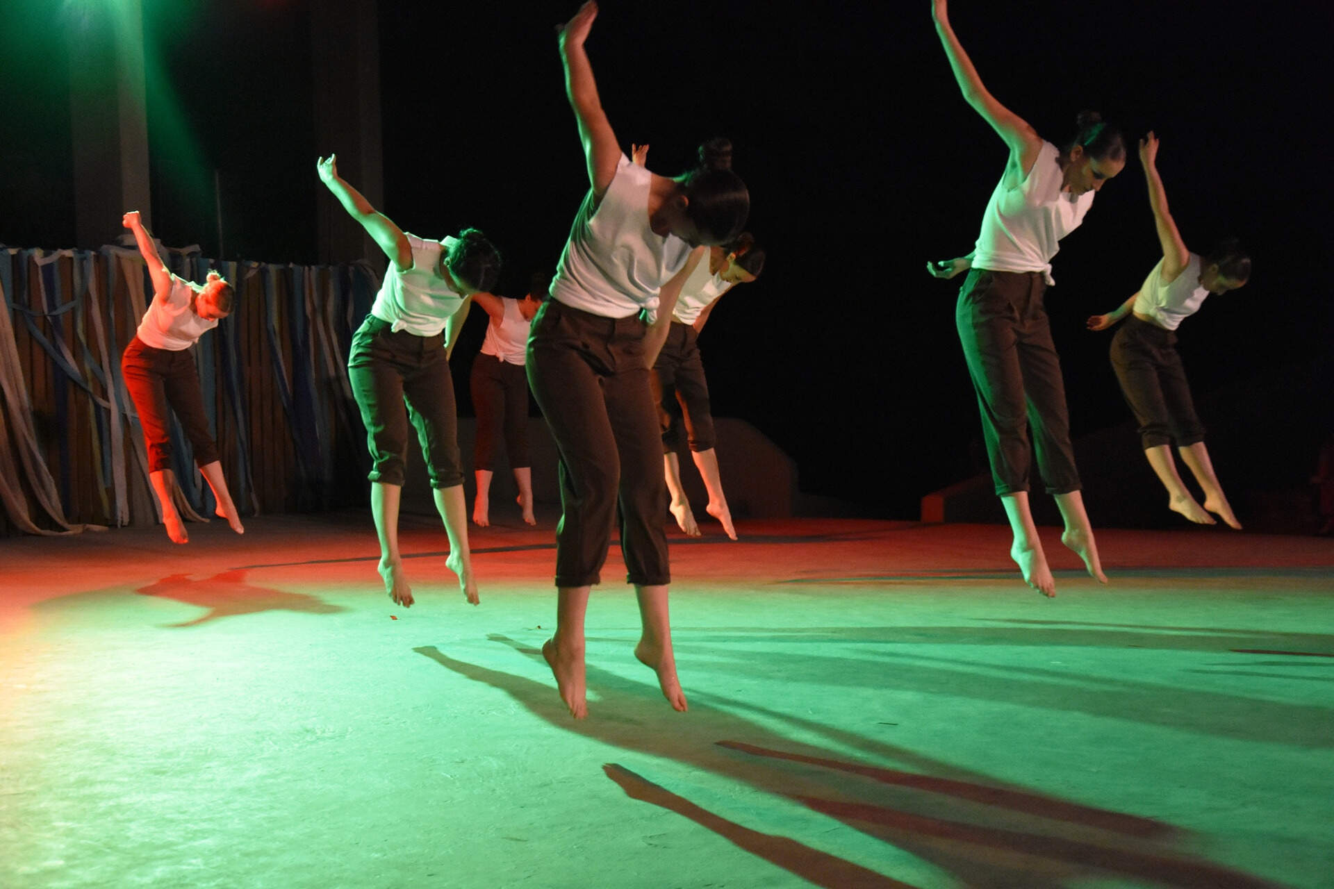 ΕΞΑΙΡΕΤΙΚΗ Η ΠΑΡΑΣΤΑΣΗ ΚΛΑΣΙΚΟΥ & ΣΥΓΧΡΟΝΟΥ ΧΟΡΟΥ 'ΘΑΛΑΣΣΟΓΡΑΦΙΑ'