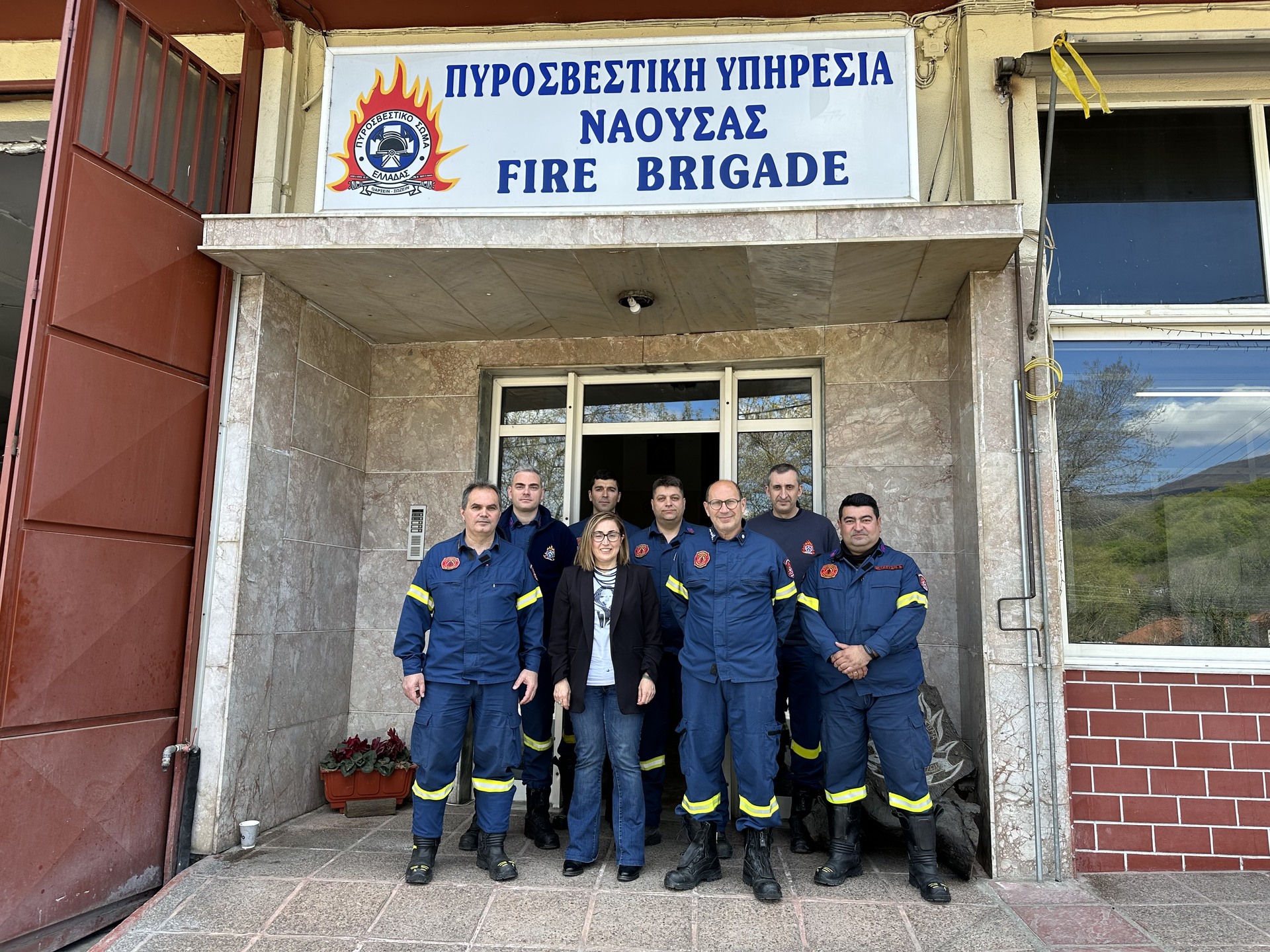 Επίσκεψη Αραμπατζή σε Πυροσβεστική Υπηρεσία και Αστυνομικό Τμήμα Νάουσας