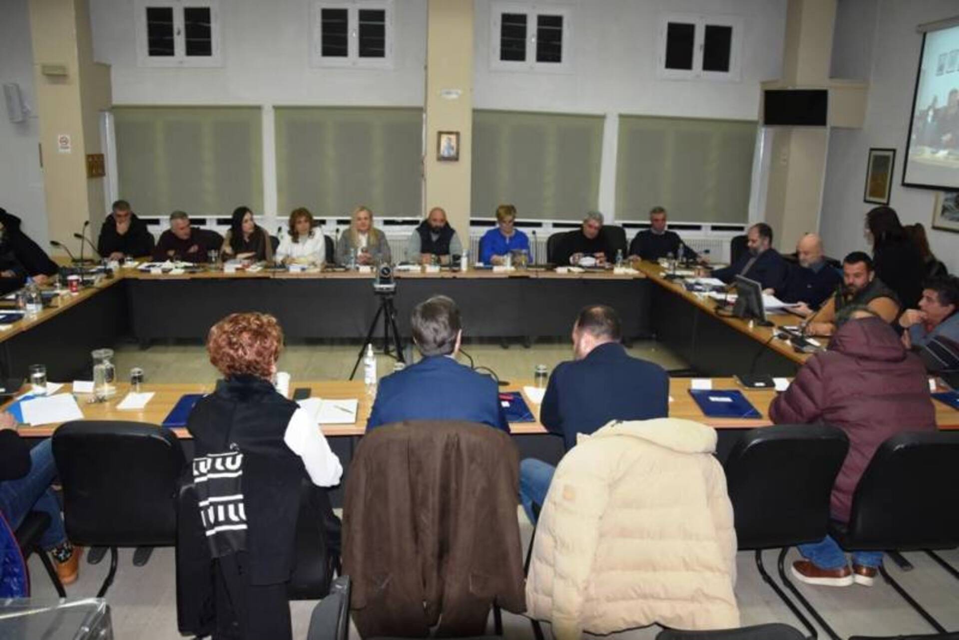 Συνεδριάζει το Δημ Συμβούλιο Νάουσας