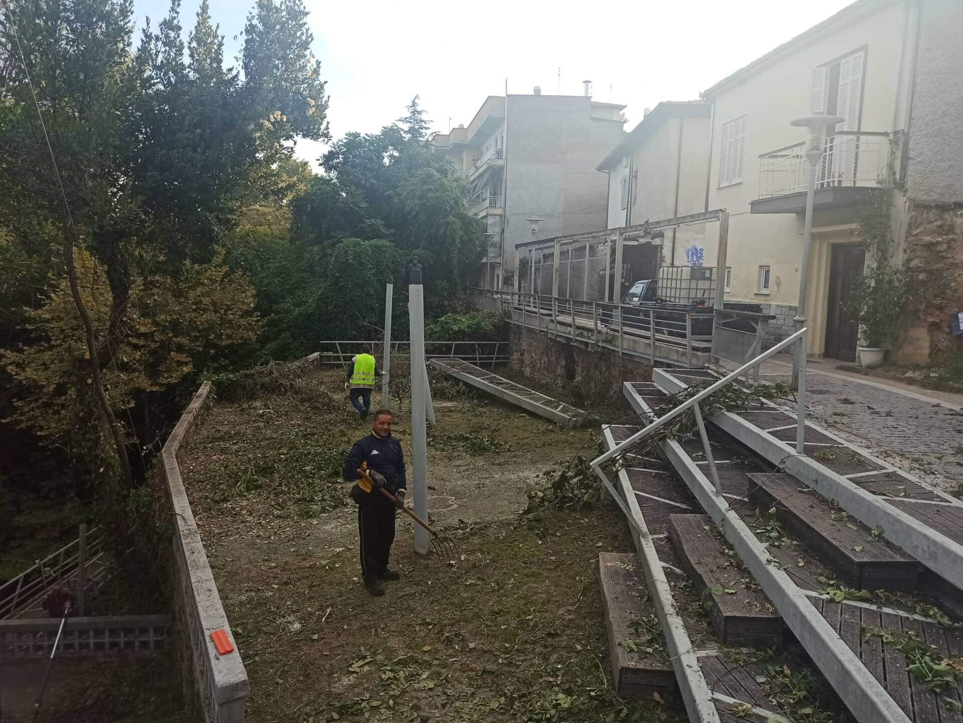 Εργασίες καθαρισμού και έργα συντήρησης αγροτικών οδών από τα συνεργεία ...